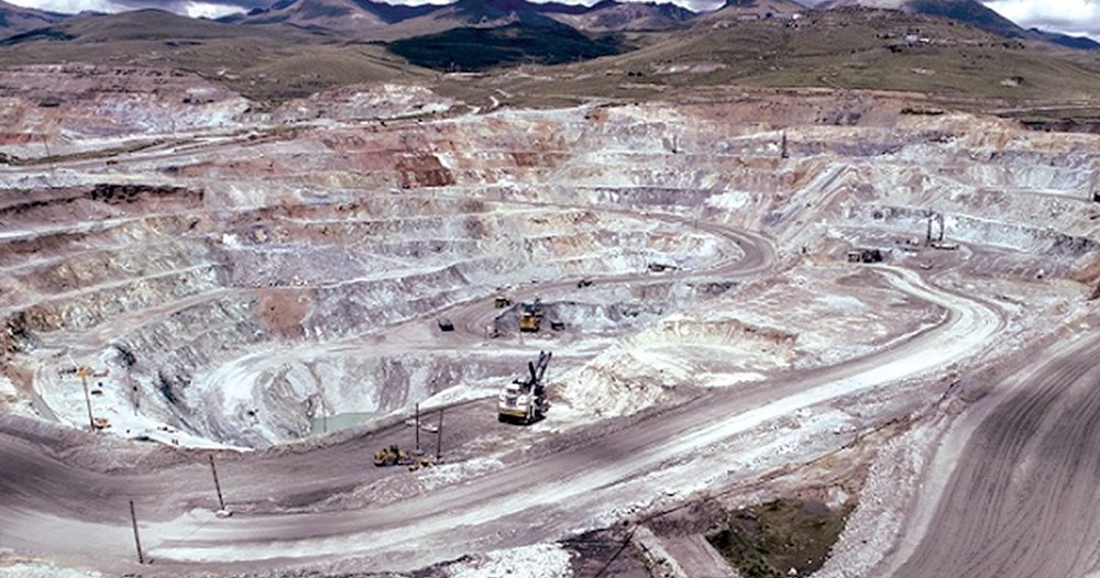 Peru: Antapaccay mining operations have an environmental impact on its ...