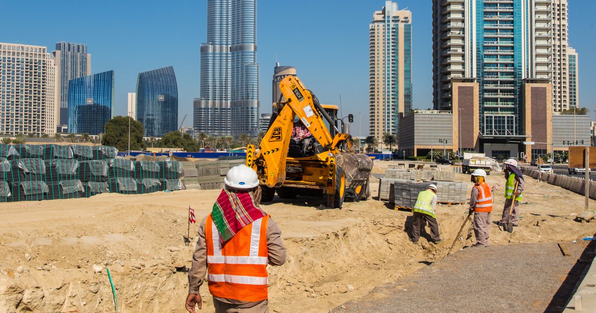 Migrant workers in Qatar and the UAE - Business and Human Rights Centre