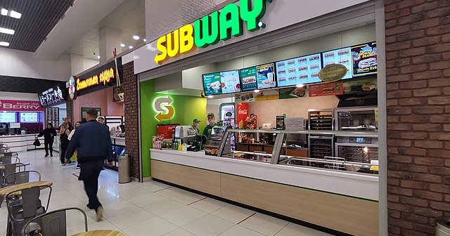 USA: Migrant worker files lawsuit against Subway alleging "years" of ...