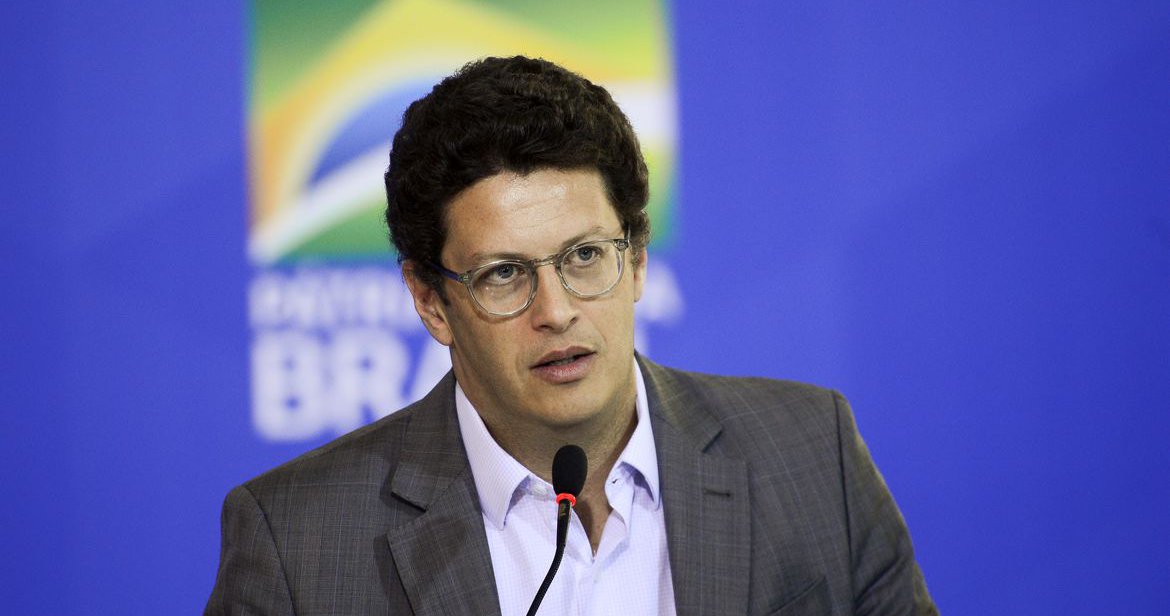 Brazil: Environment Minister investigated of involvement in illegal ...